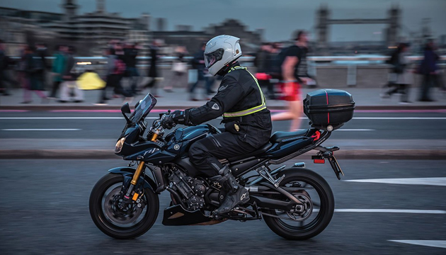 Advice for commuting on a motorcycle - Eazi-Grip & Eazi-Guard