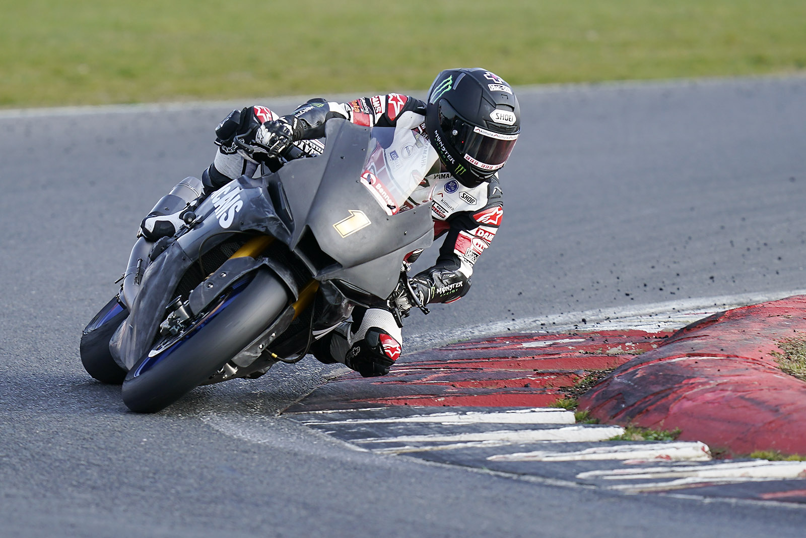 Eazi-Grip supported McAMS Yamaha riders Jason O'Halloran and Tim Neave ...