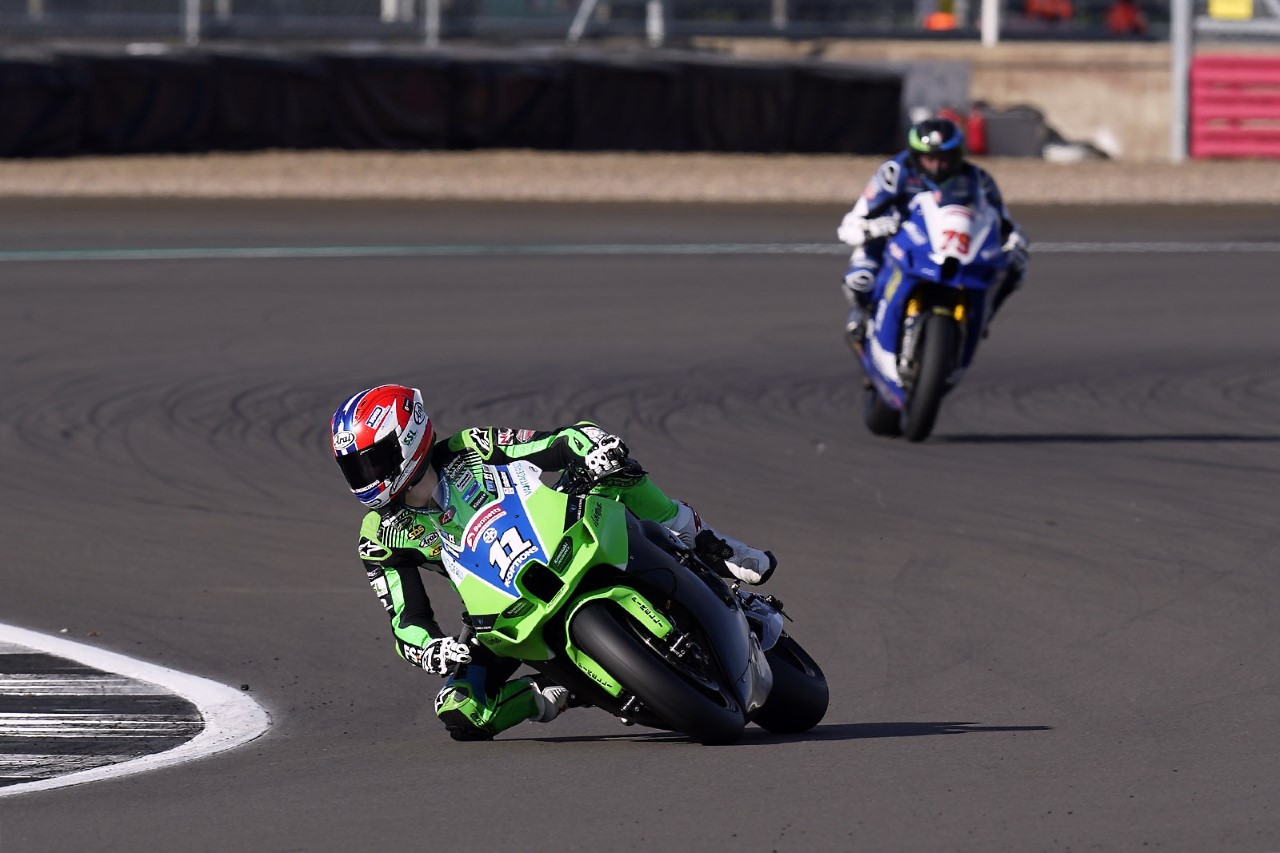 Eazi-Grip supported Rory Skinner is fastest on day one of Silverstone ...